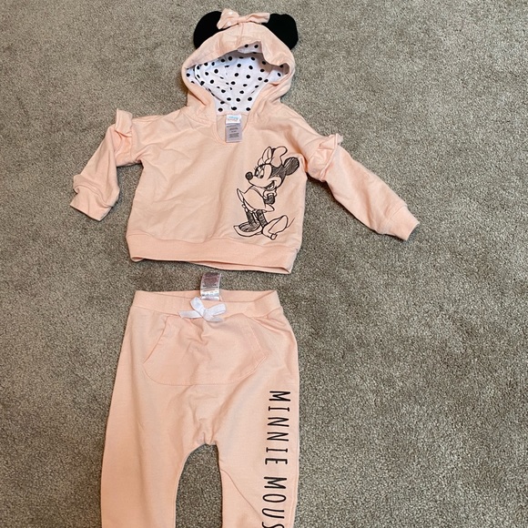 Disney | Matching Sets | Super Cute Disney Baby Minnie Mouse Sweat Suit ...